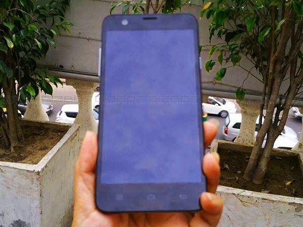 InFocus M530 Hands On Images [HD]: Photo Gallery of InFocus M530 Hands ...