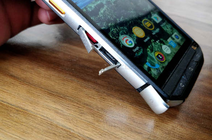 Caterpillar Cat S60 Review Images [HD]: Photo Gallery of Caterpillar ...