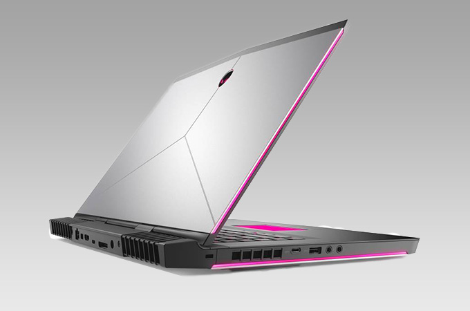 Dell Alienware 15 (R3) Images [HD]: Photo Gallery of Dell Alienware 15 ...