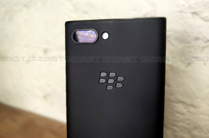 BlackBerry KEY2 Review Images [HD]: Photo Gallery of BlackBerry KEY2 ...