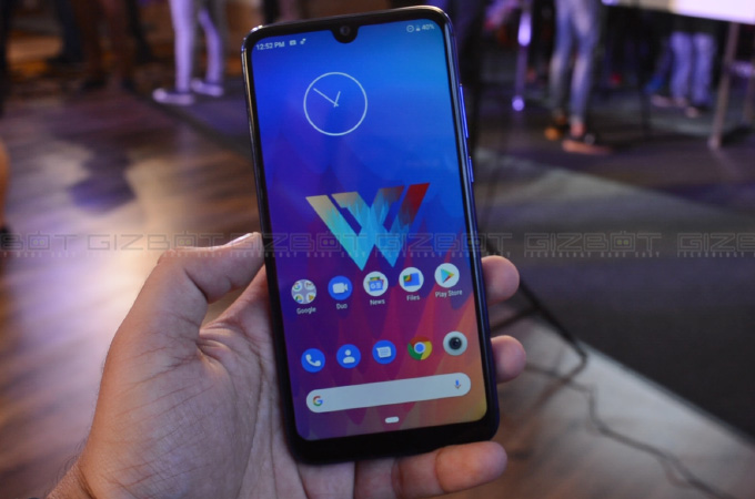 LG W30 Review Images [HD]: Photo Gallery of LG W30 Review - Gizbot