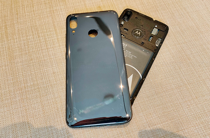 Motorola E6s Images [HD]: Photo Gallery of Motorola E6s - Gizbot