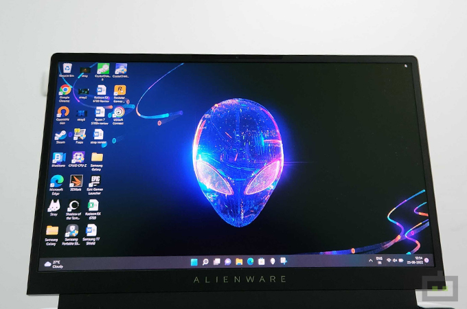 Alienware x15 R2 Review Images [HD]: Photo Gallery of Alienware x15 R2 ...