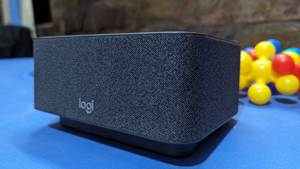Logi Dock Review: A Docking Station that can do it All - Gizbot Reviews